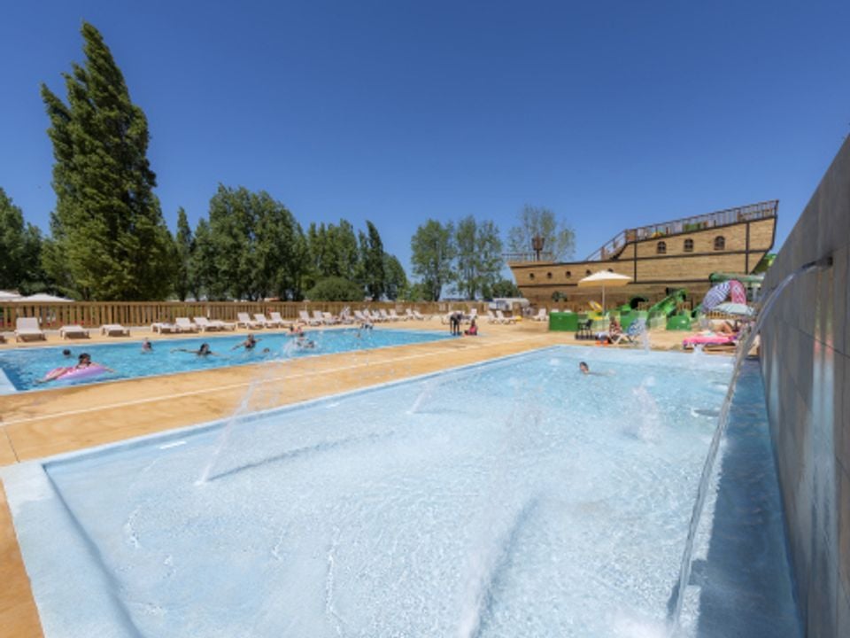 Camping - Aunis Club Vendée, 4*