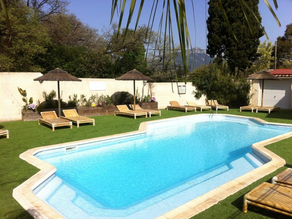 Camping Lou Pantai à LE PRADET, tarifs et réservations