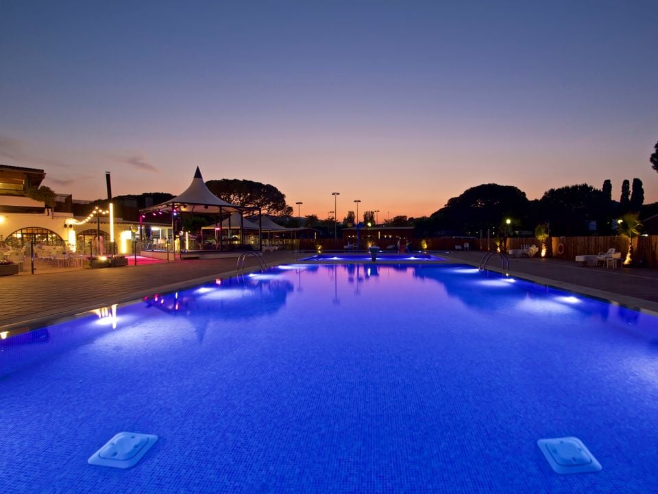 Camping Bon Repos à SANTA SUSANNA, tarifs et réservations