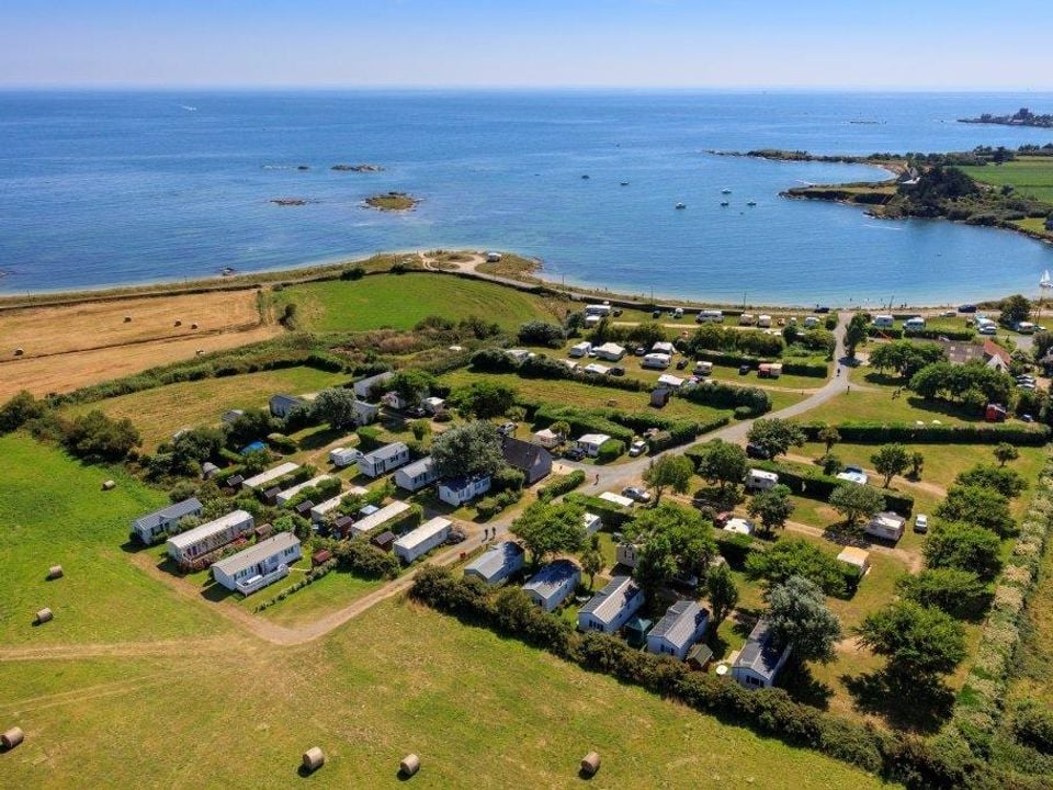 Camping La Ferme du Bord de Mer à Gatteville le Phare, tarifs et ...