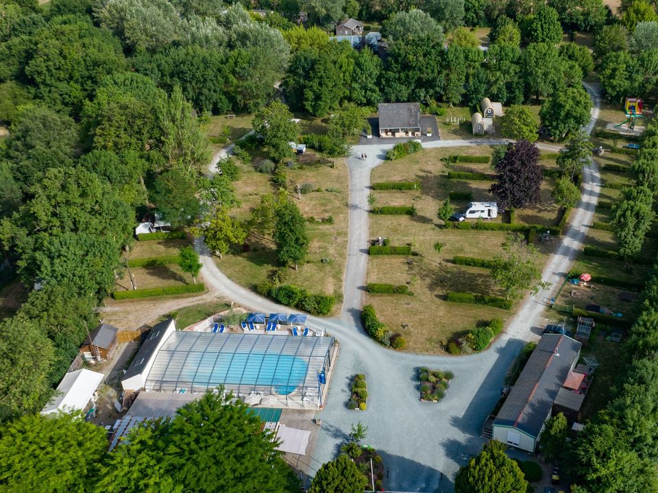 Flower Camping du Port Caroline 3*, Brain sur l'Authion, Poitou Loire ...