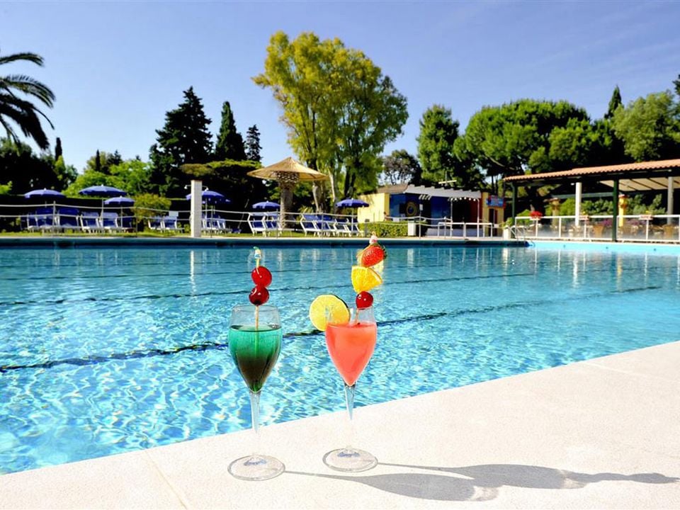 Camping Italy Village à Baia Domizia, tarifs et réservations