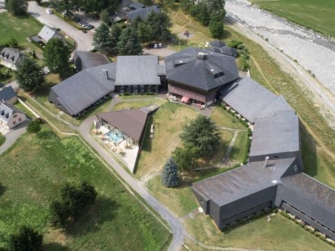 Village De Vacances Cévéo De Luz - Pyrenees