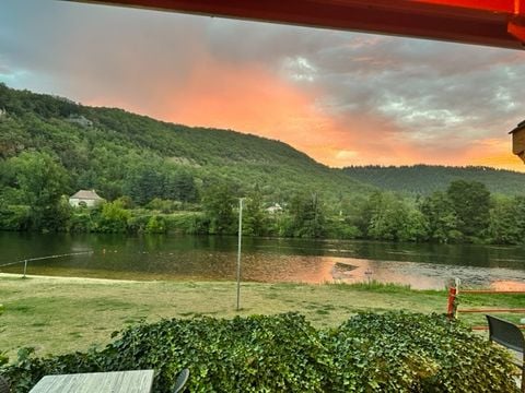 Flower Camping De La Plage - Saint-Cirq-Lapopie