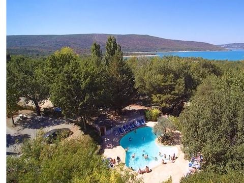 Camping Le Domaine De Chanteraine - Bauduen