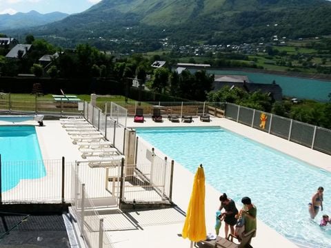Camping Du Lac - Hautes-Pyrénées
