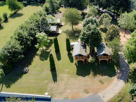 Camping L'air Du Temps - Cantal