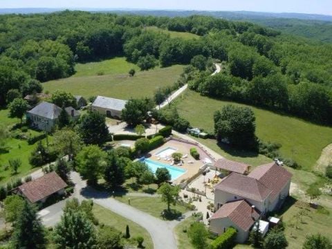 30 M² Tent ∙ 1 Bedroom ∙ 5 Guests - Souillac