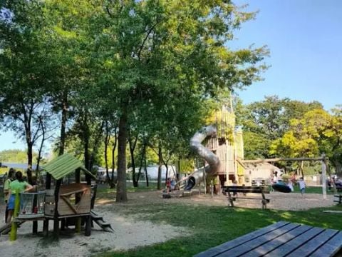 Camping Les Rives De Grand Lieu - Saint-Philbert-de-Grand-Lieu