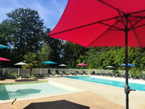 Camping Les Rives Du Lac - Cantal
