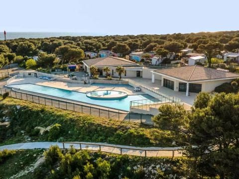 Camping De L' Arquet - Martigues