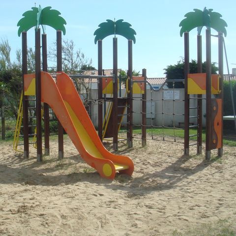 Camping Paradis - Le Grand R à LA FAUTE SUR MER, tarifs et réservations