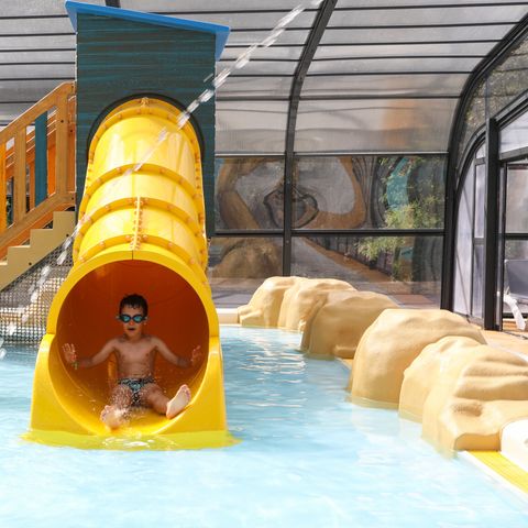 Camping Le Petit Rocher à LONGEVILLE SUR MER, tarifs et réservations