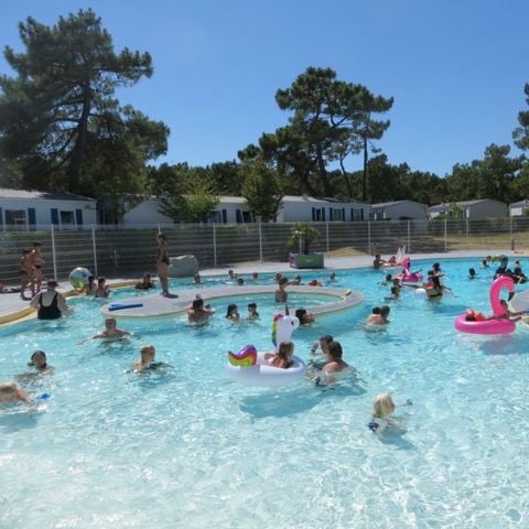 Camping Paradis Les Galets de la Mollière à CAYEUX SUR MER, tarifs et ...