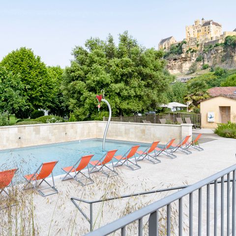 Camping Romanée - Le Capeyrou à BEYNAC ET CAZENAC, tarifs et réservations