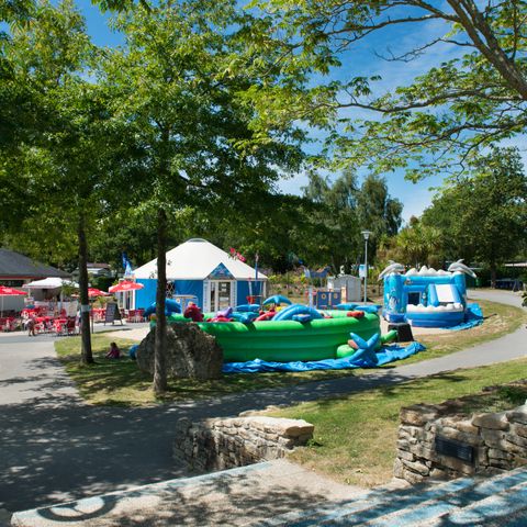 Camping Calvados : Top 10 des Meilleurs Campings